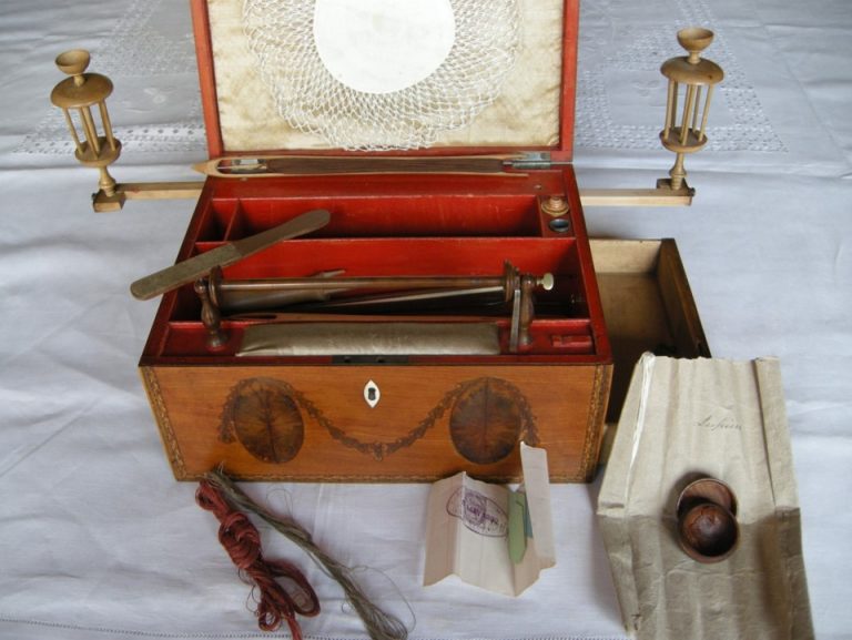 Winding Reels for Thread and Floss – Webster's Knitting Needle Notions